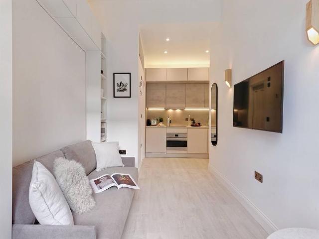 Studio to rent