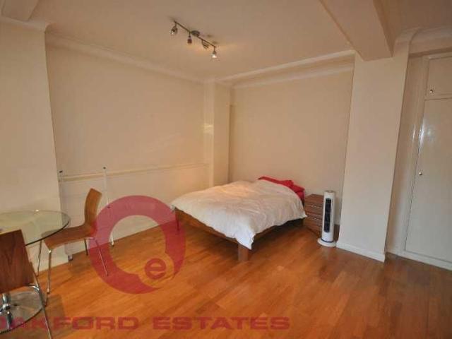 Studio to rent