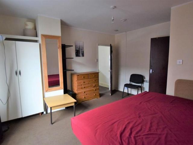 Studio to rent