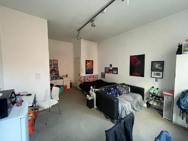 Studio to rent