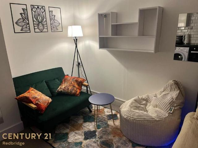 Studio to rent