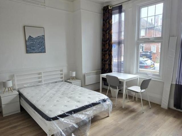 Studio to rent