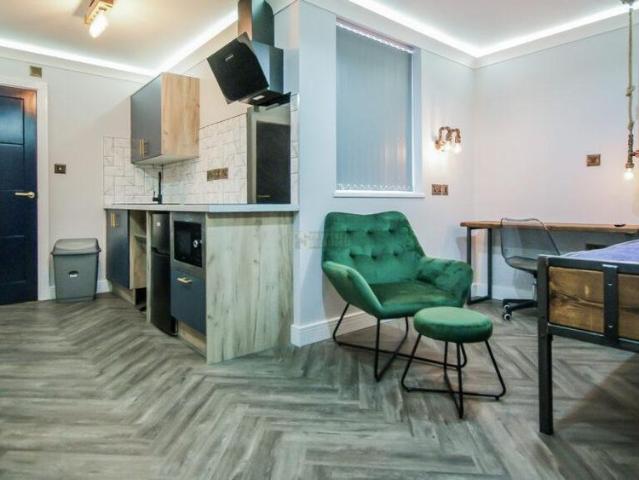 Studio to rent