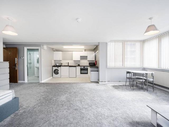 Studio to rent