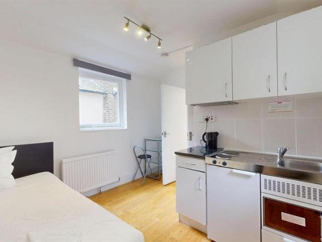 Studio to rent