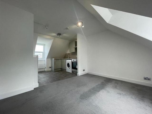 Studio to rent