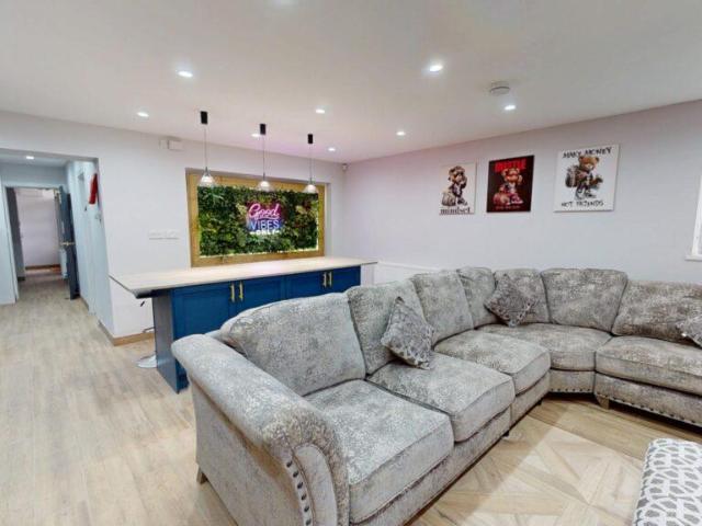 Studio to rent