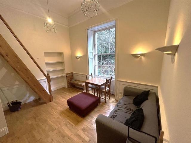 Studio to rent