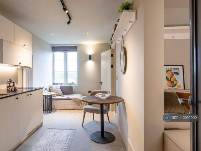 Studio to rent