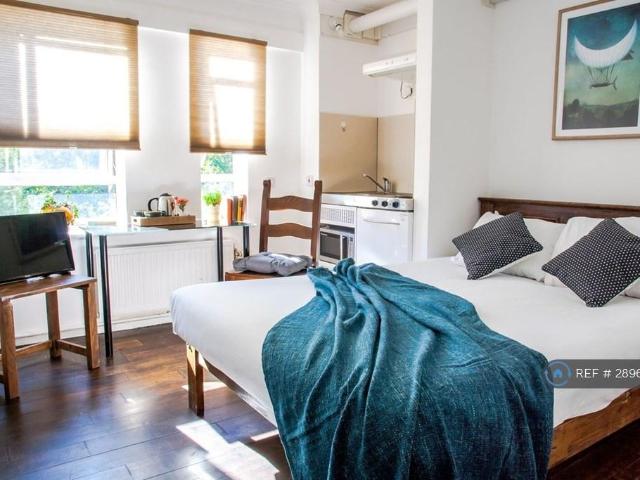 Studio to rent