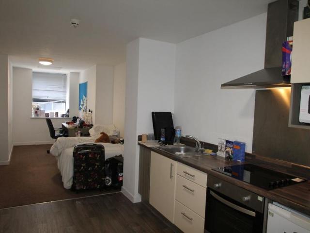 Studio to rent