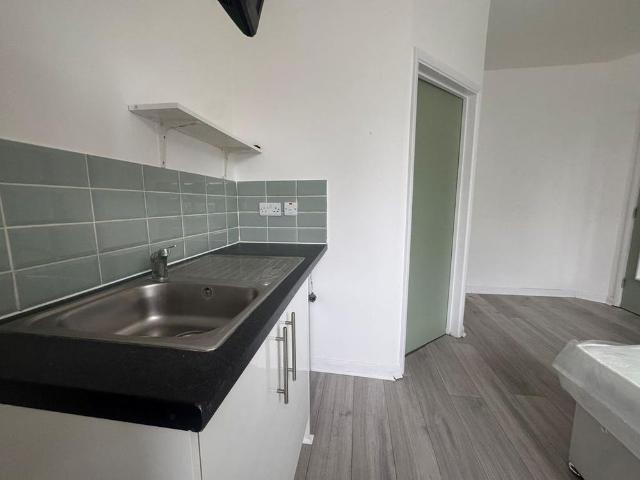 Studio to rent