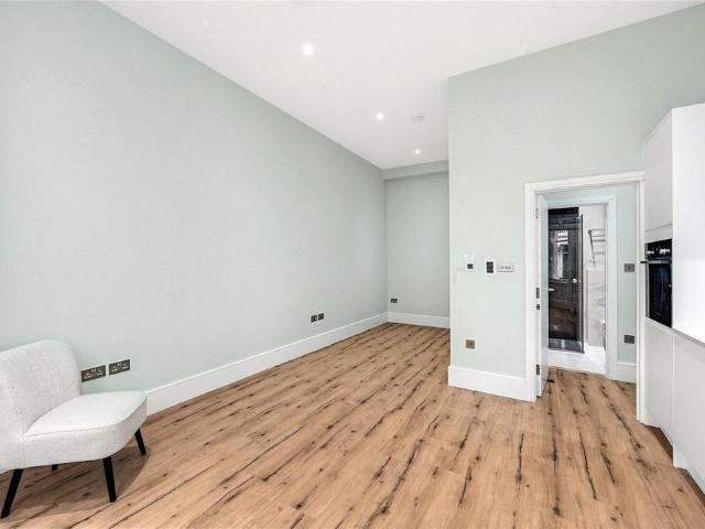 Studio to rent