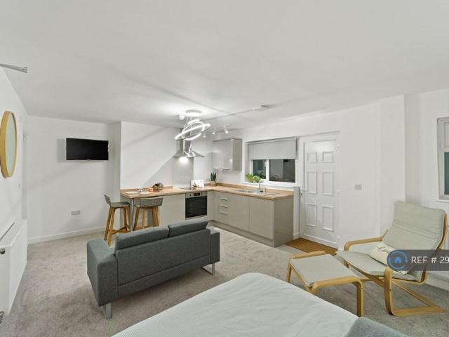 Studio to rent