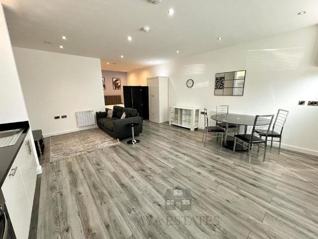 Studio to rent