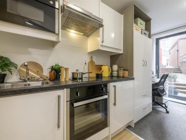 Studio to rent