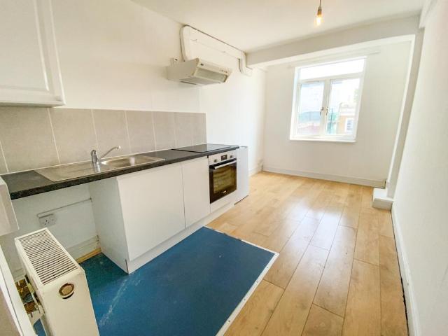 Studio to rent