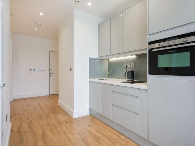 Studio to rent