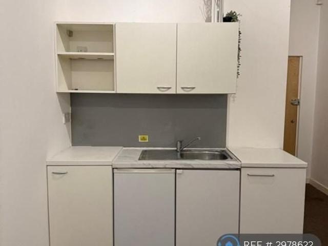 Studio to rent