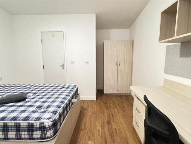 Studio to rent