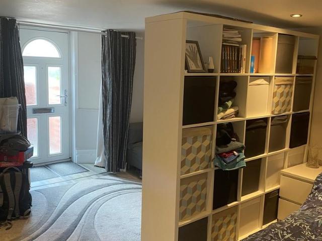 Studio to rent
