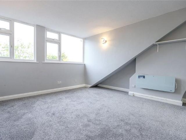 Studio to rent