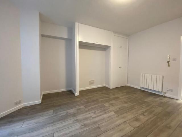 Studio to rent