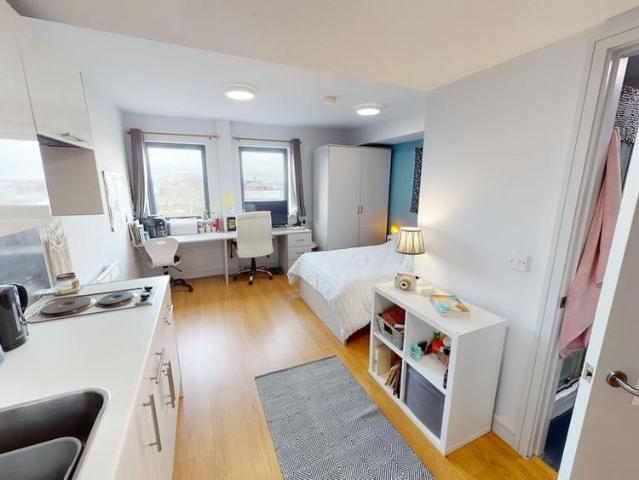 Studio to rent