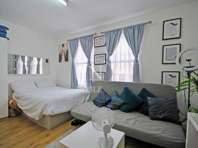 Studio to rent