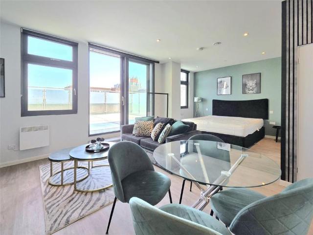 Studio to rent