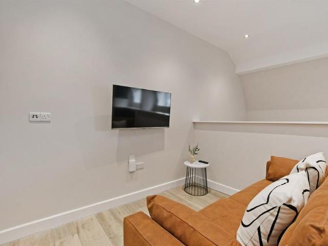 Studio to rent