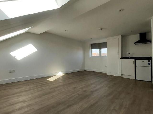 Studio to rent