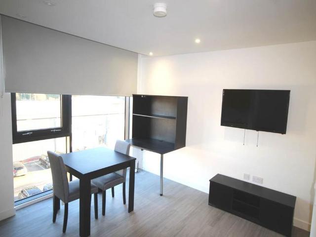 Studio to rent