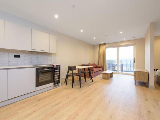 Studio to rent