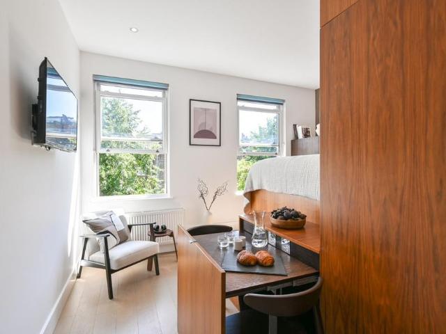 Studio to rent