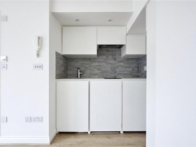 Studio to rent