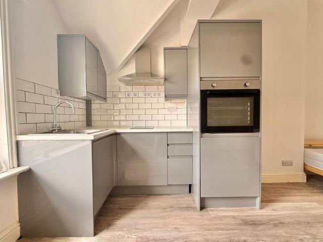 Studio to rent
