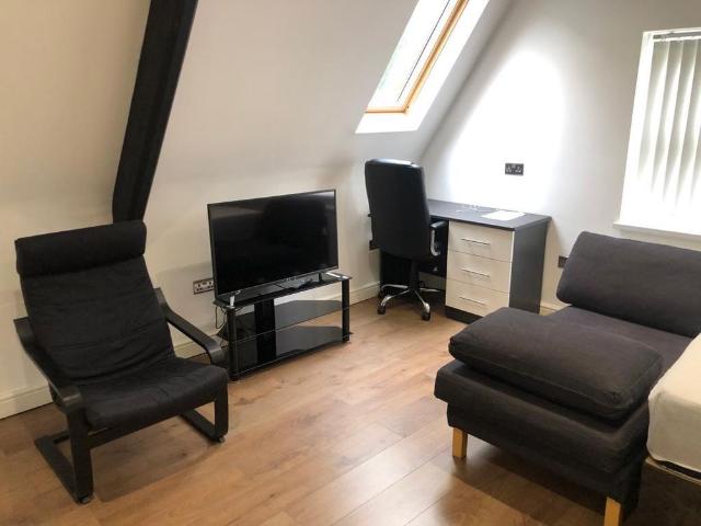 Studio to rent