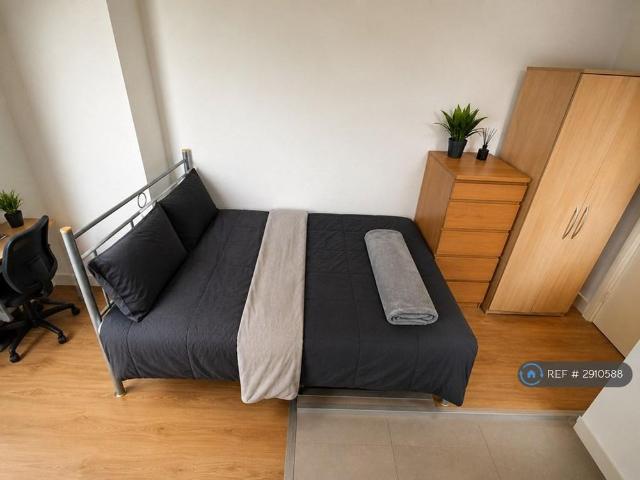 Studio to rent