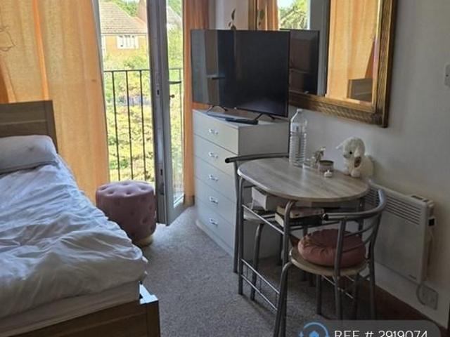 Studio to rent