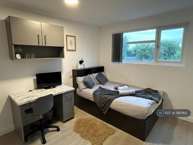 Studio to rent