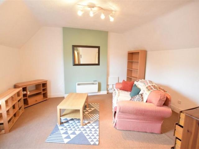 Studio to rent