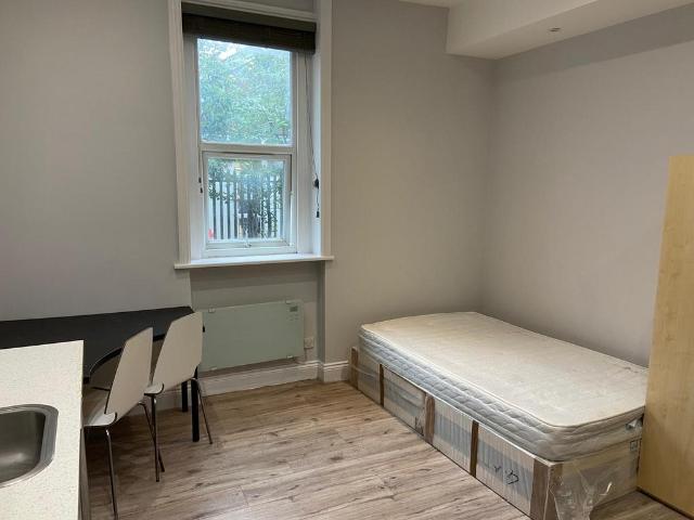 Studio to rent
