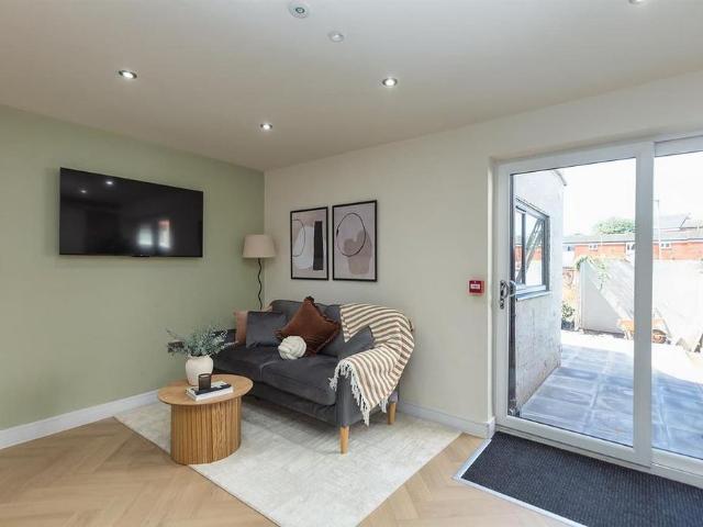 Studio to rent