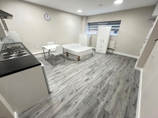 Studio to rent