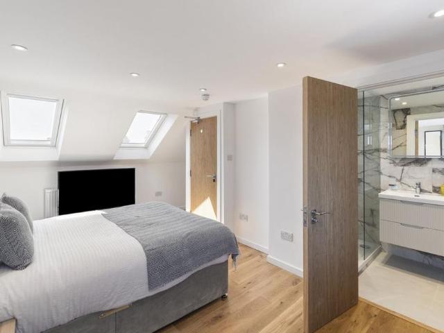 Studio to rent