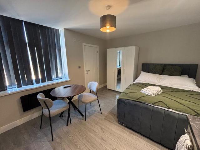 Studio to rent
