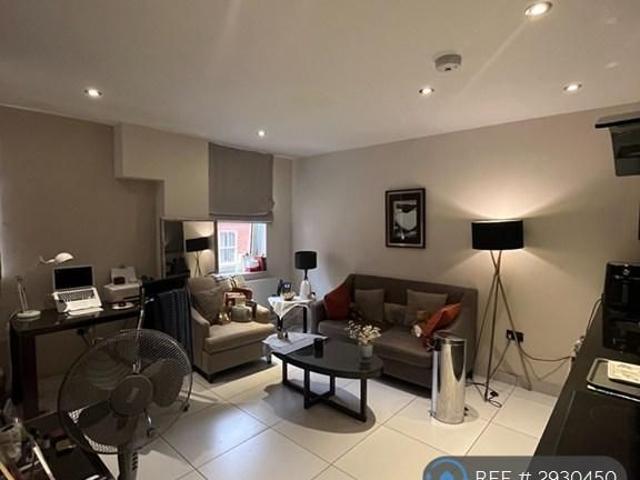 Studio to rent