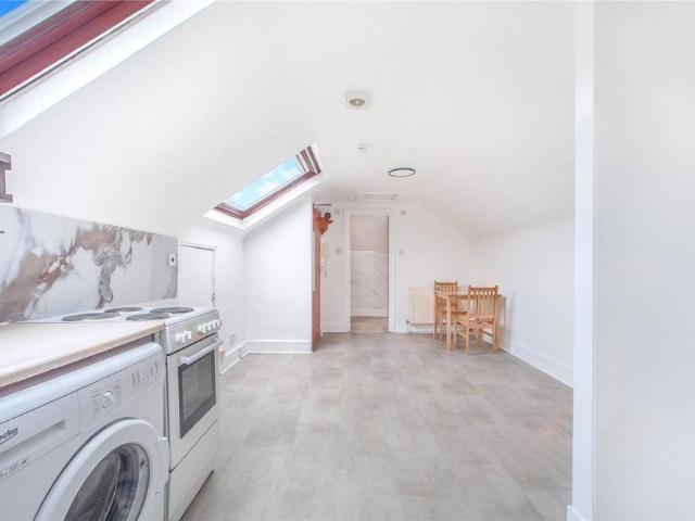 Studio to rent