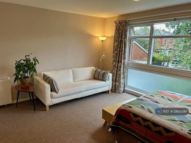 Studio to rent